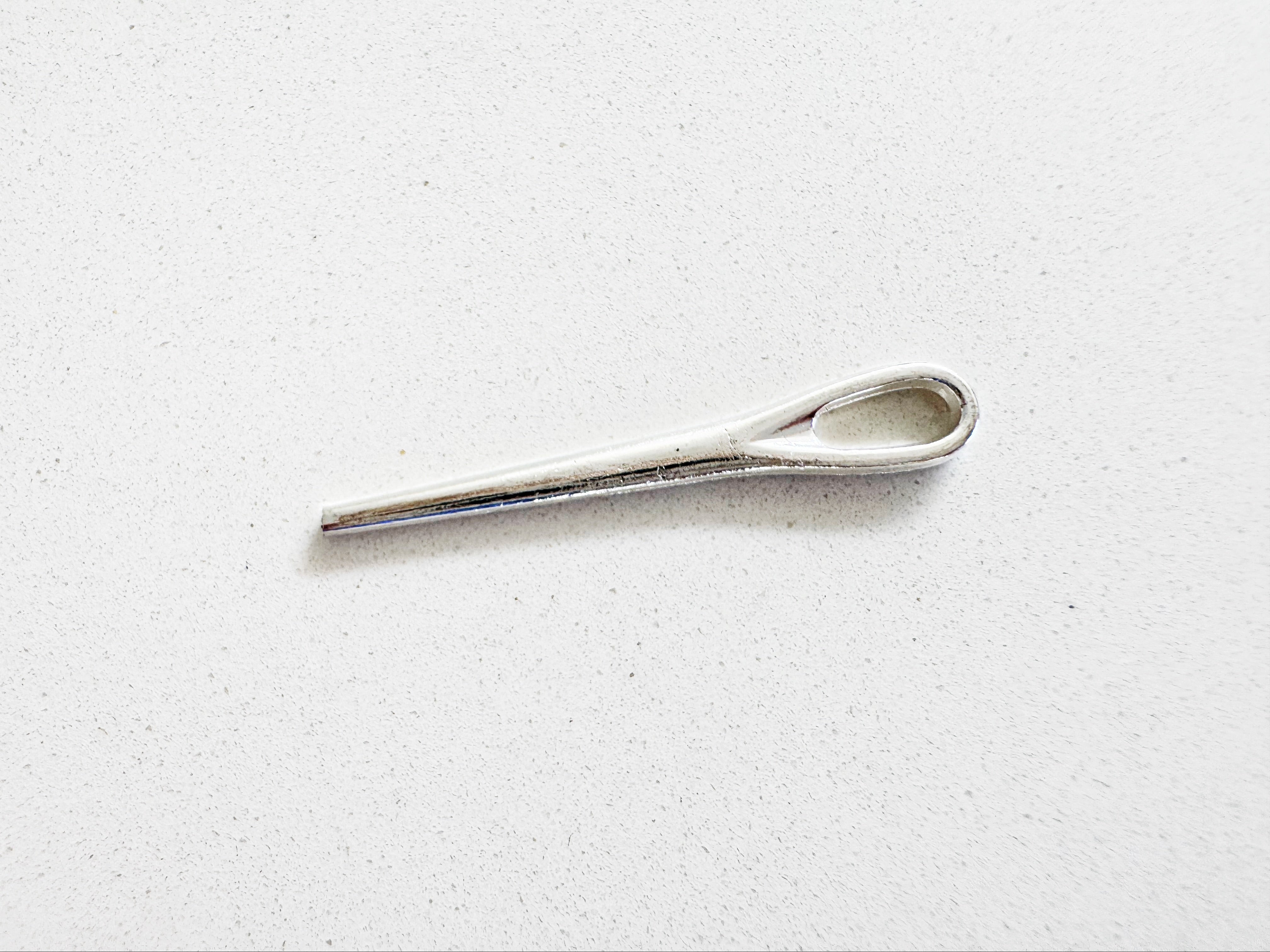 Needle Charm – We Love Charms & Co